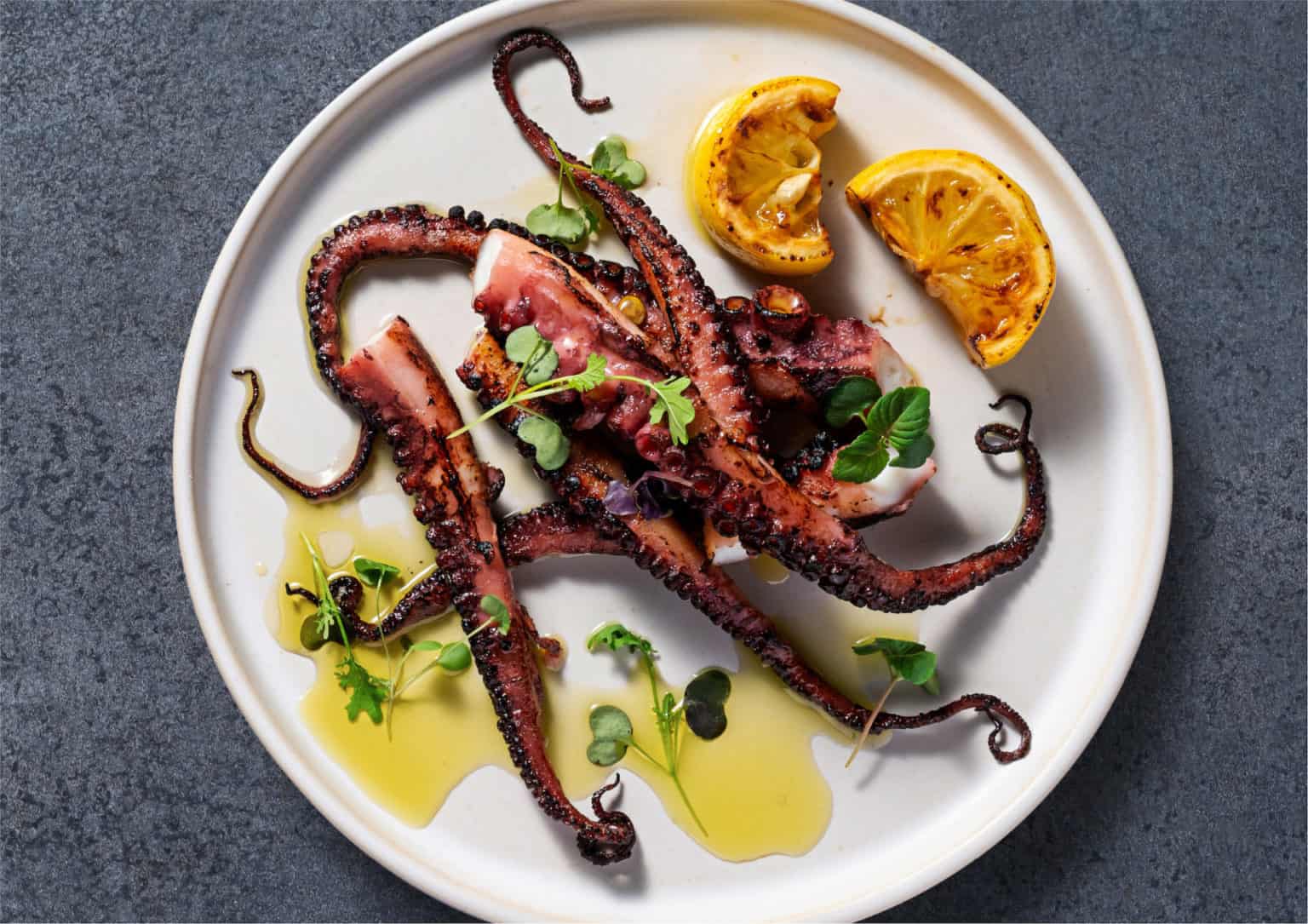 ปลาหมึกทั้งตัว | Cuisine Solutions